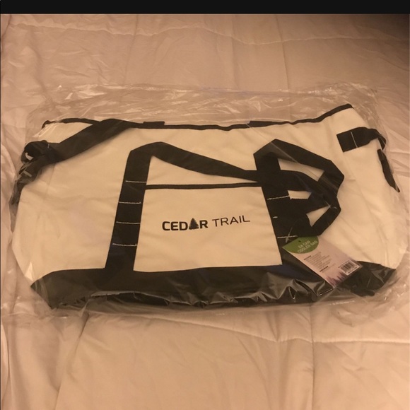 Cedar Trail | Bags | Cedar Trail Cooler Bag | Poshmark